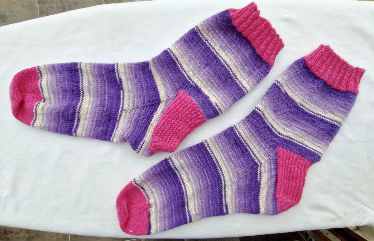 Blocking socks without sock blockers – Winwick Mum